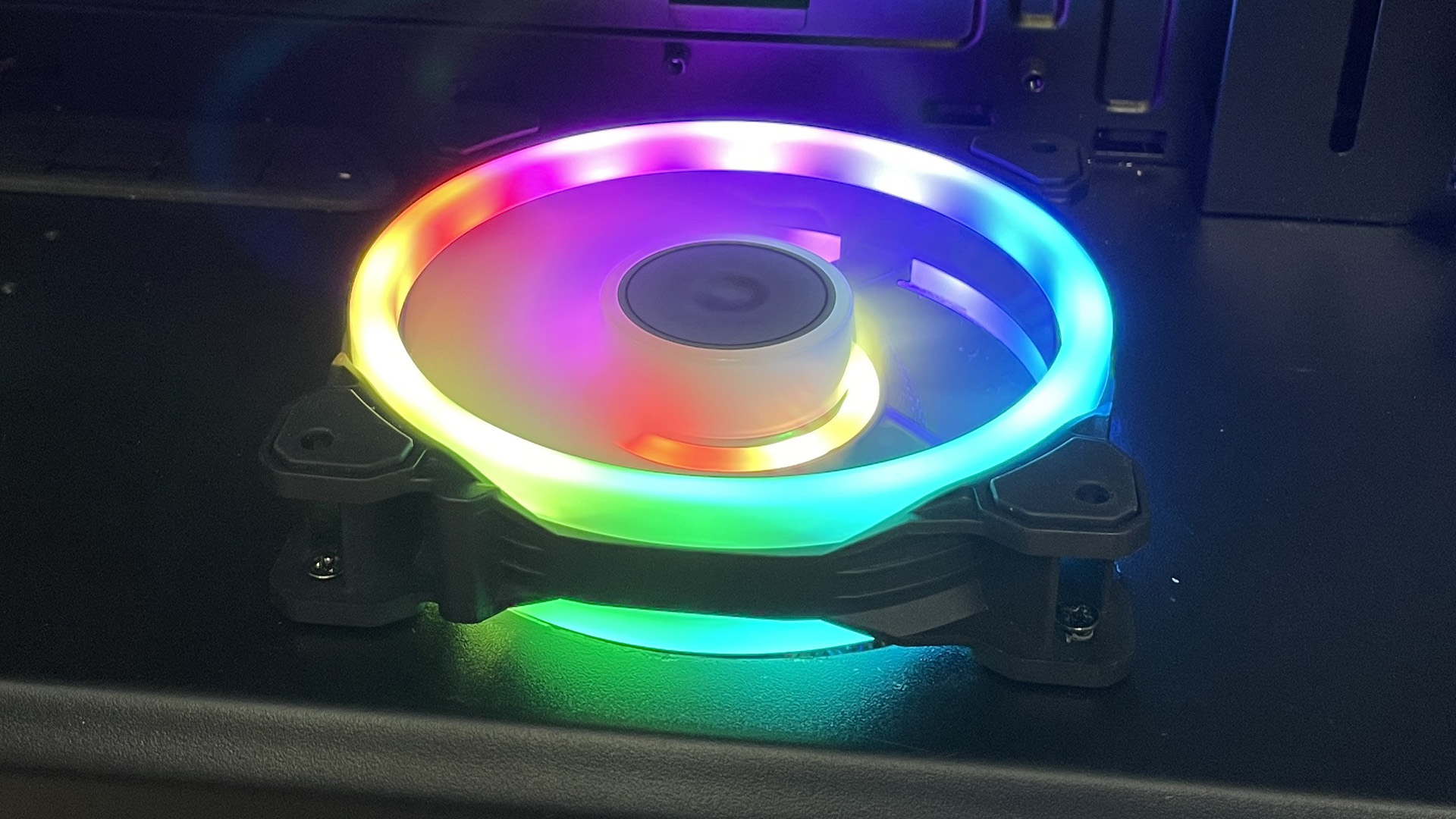 How to fit a fan to your PC case PSU cover