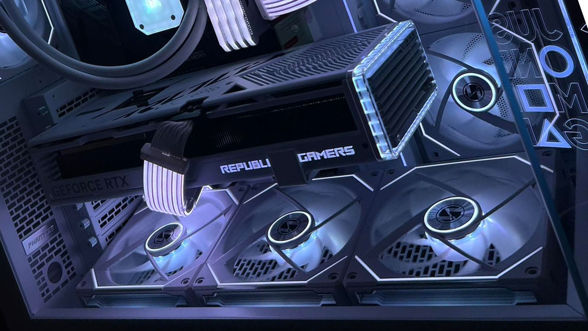 This PC build is Infinitely Phantastic
